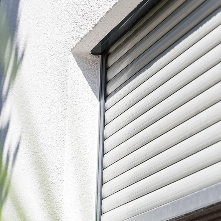 Volet roulant blanc » intégré ou extérieur | fenetre24.com